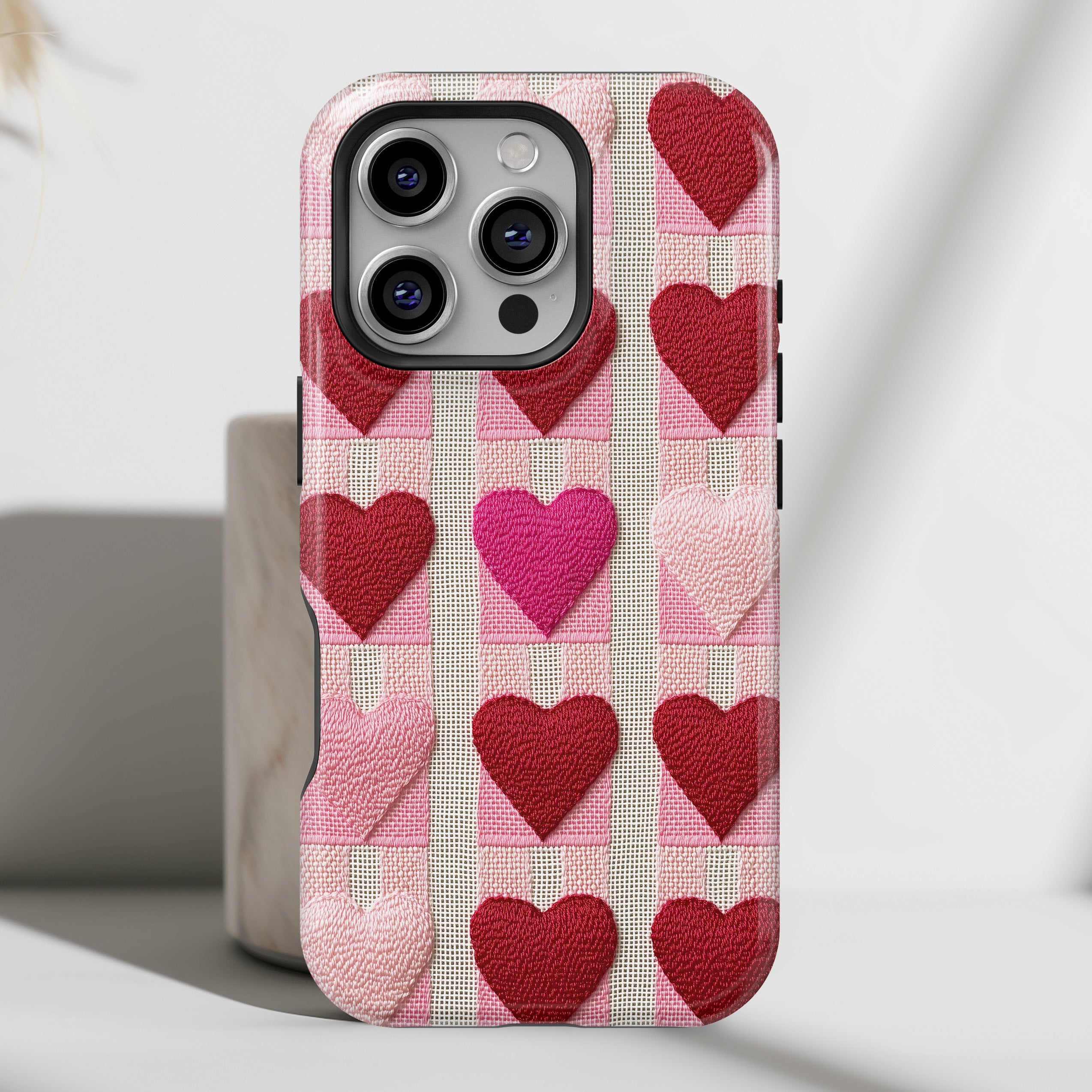 Knitted Heart Pattern Design iPhone Case – SigCase